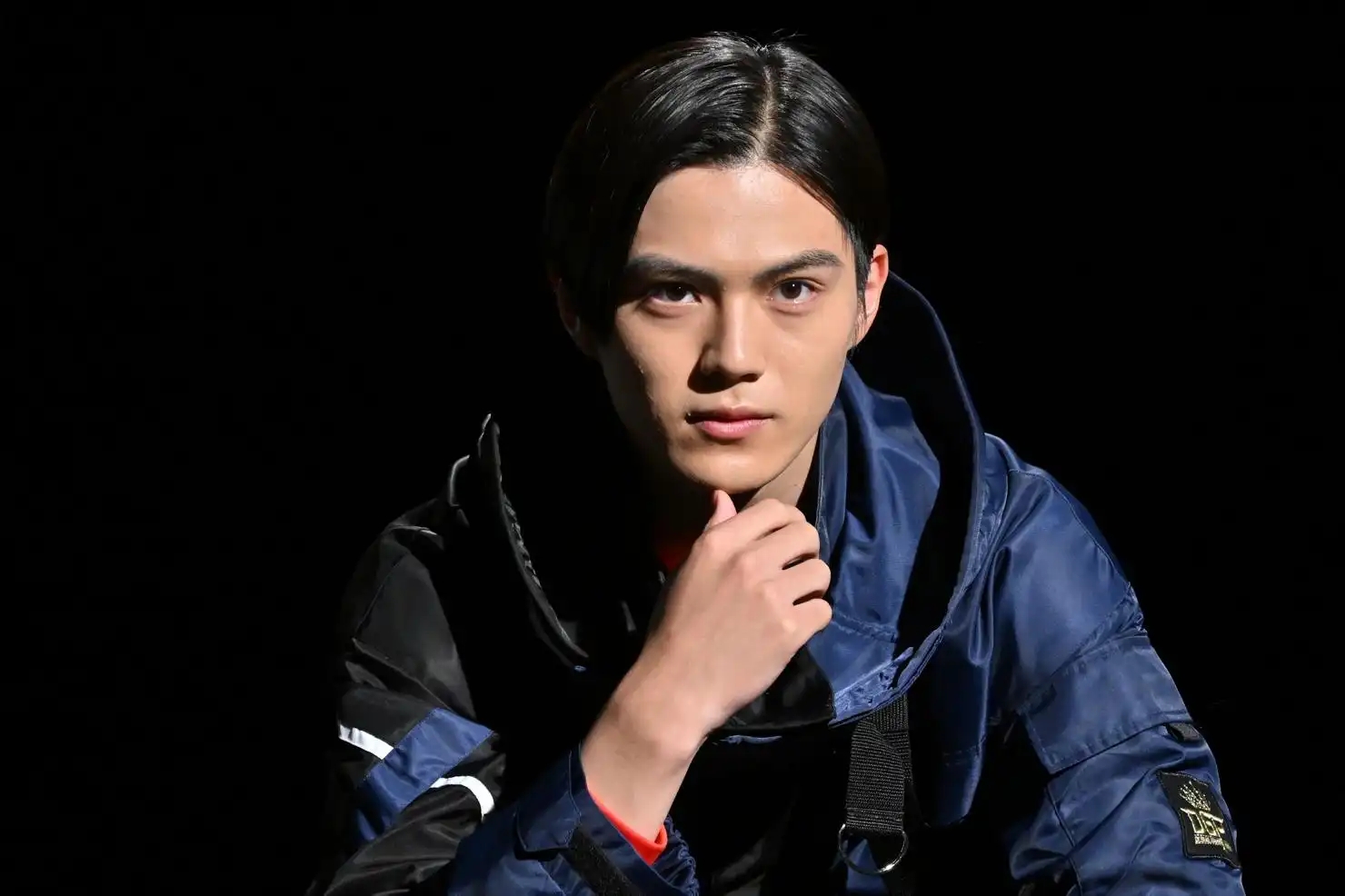 【仮面ライダーギーツ】第18話の新画像が公開！英寿がデザスターを推理？ロポがニンジャフォームに！道長さんが見たものは？